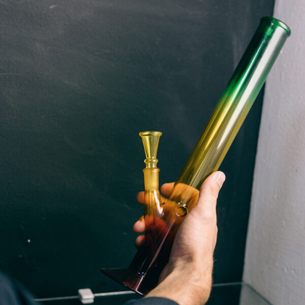 Which Shape Of Bong Is The Best?